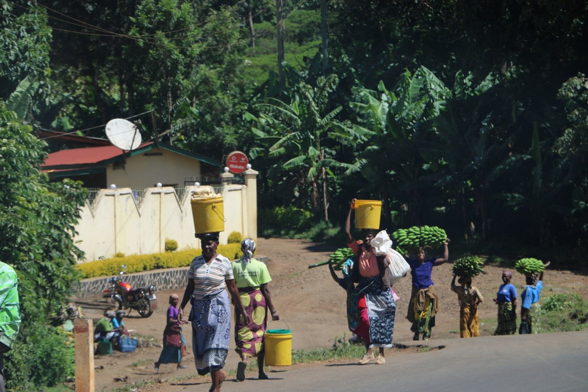Day 102: Moshi to Kenya via Tarakea-Oloitoktok border - Two Monkeys In ...